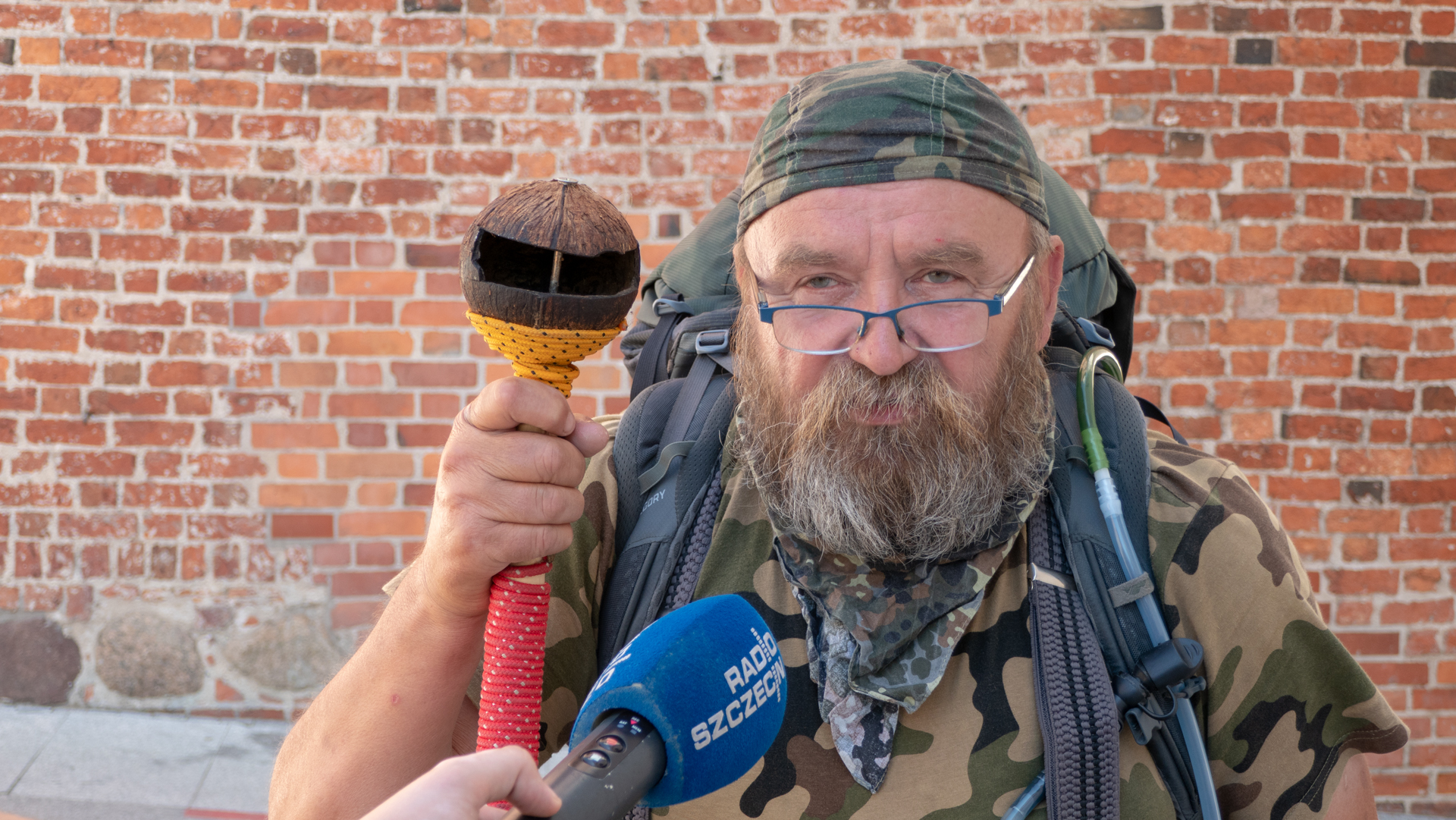 4000 km pieszo dookoła Polski. Podróżnik dotarł do Szczecina [WIDEO ...