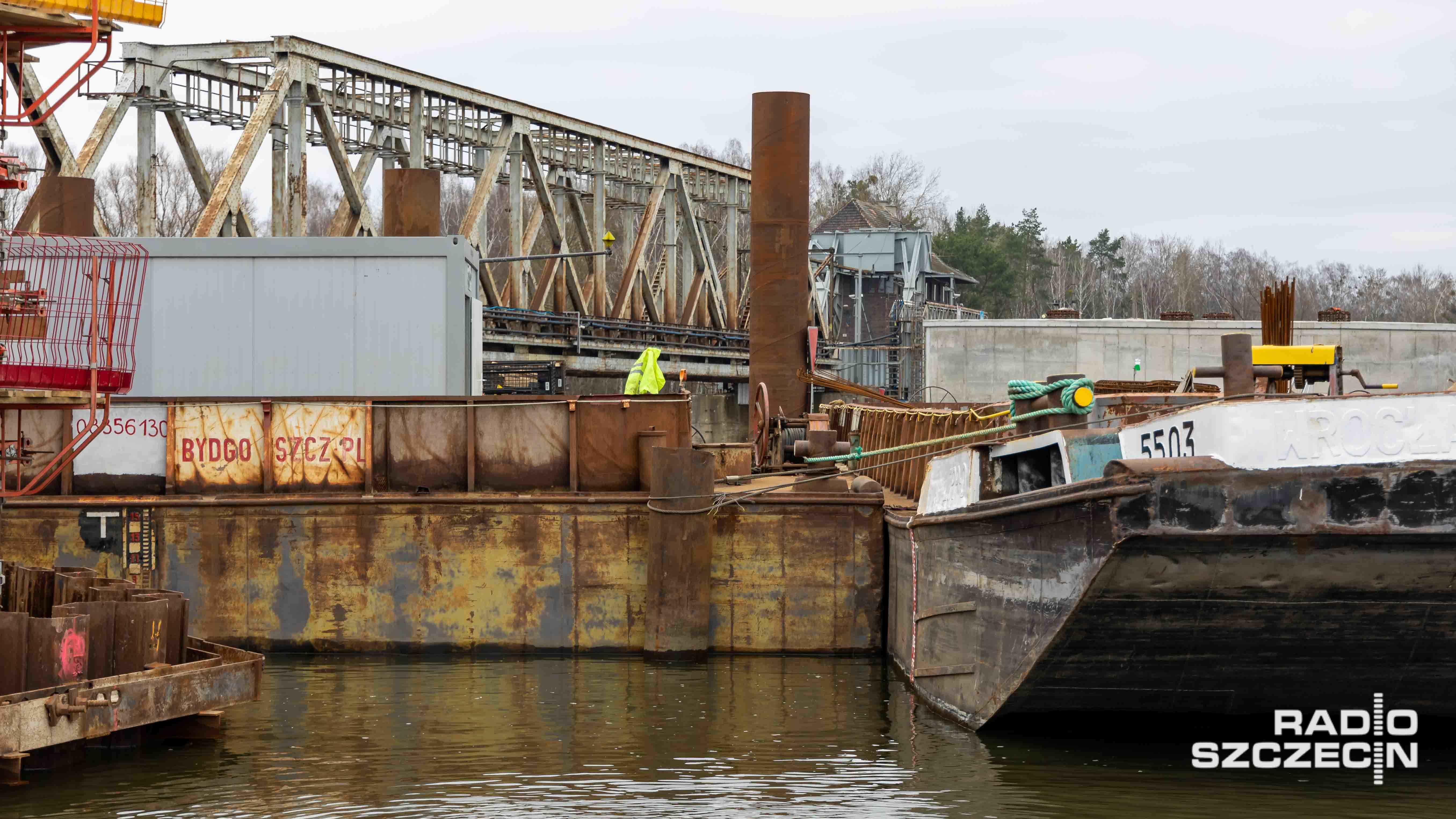 Kolejne elementy mostu w Podjuchach są rozbierane [WIDEO, ZDJĘCIA ...
