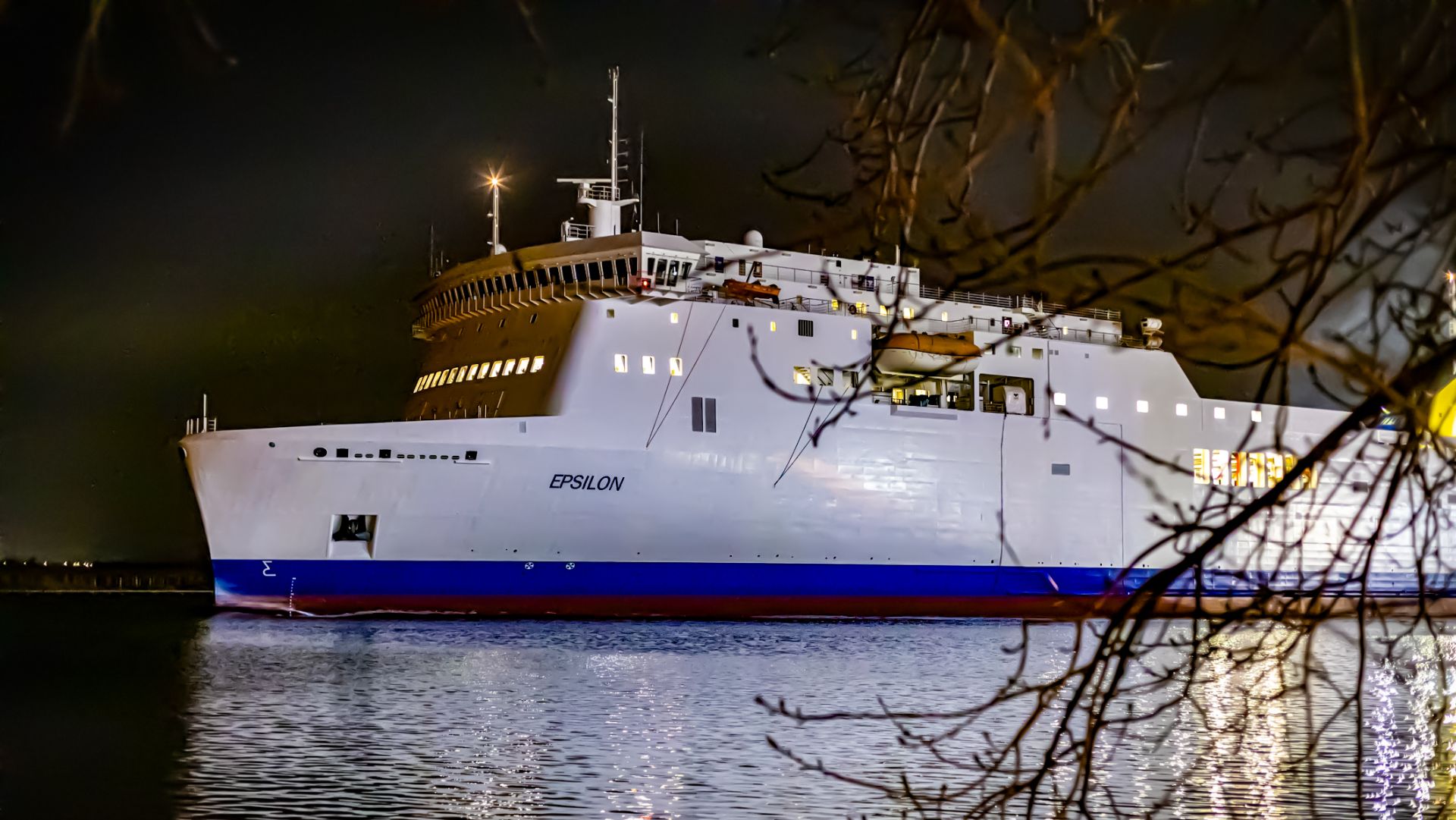 Epsilon po pierwszym rejsie do Szwecji - Region - Radio Szczecin